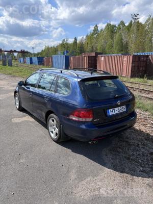 Blue Volkswagen Golf 2011 in Riga, with an engine capacity of 1.40 L and mileage of 395 thousand km for 1800 €, photo 4 on AUTOMOTO.COM.LV