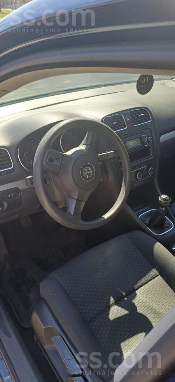 Blue Volkswagen Golf 2011 in Riga, with an engine capacity of 1.40 L and mileage of 216 thousand km for 2400 €, photo 4 on AUTOMOTO.COM.LV