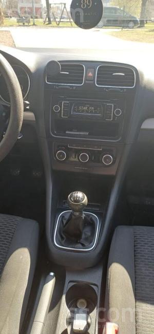 Blue Volkswagen Golf 2011 in Riga, with an engine capacity of 1.40 L and mileage of 216 thousand km for 2400 €, photo 8 on AUTOMOTO.COM.LV