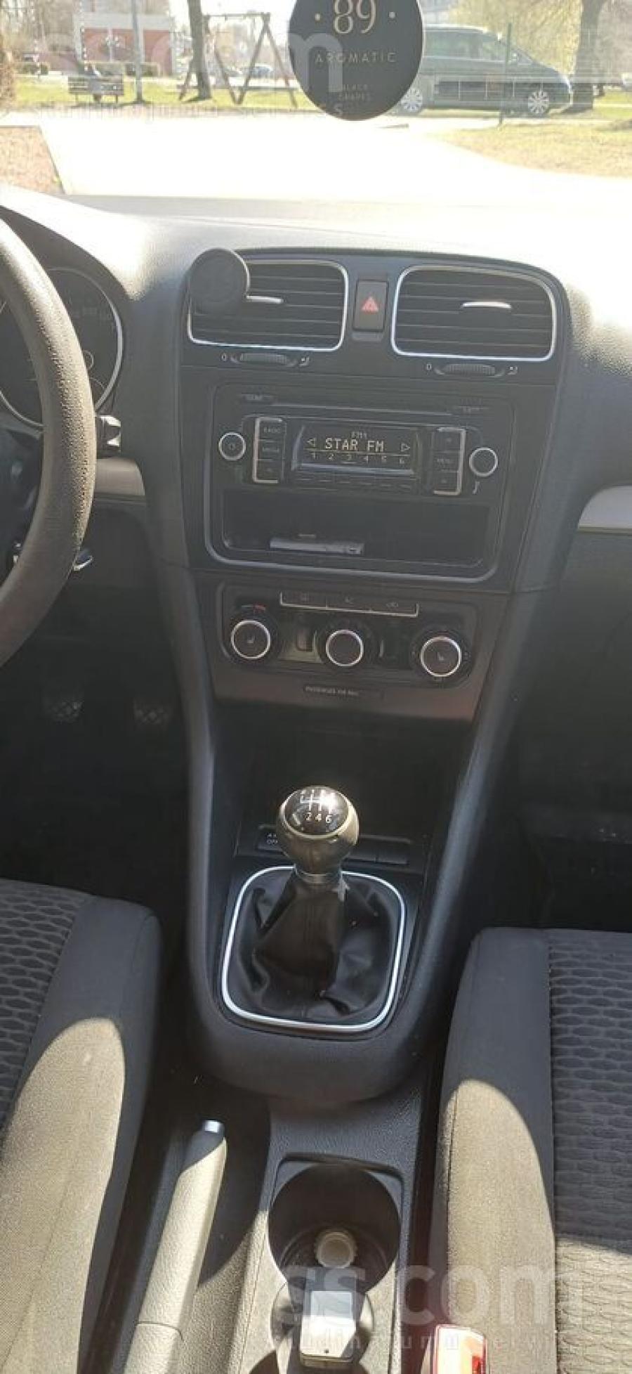Blue Volkswagen Golf 2011 in Riga, with an engine capacity of 1.40 L and mileage of 216 thousand km for 2400 €, photo 8 on AUTOMOTO.COM.LV
