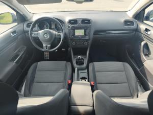 Blue Volkswagen Golf 2011 in Tallinn, with an engine capacity of 2.00 L and mileage of 313 thousand km for 5700 €, photo 8 on AUTOMOTO.COM.LV