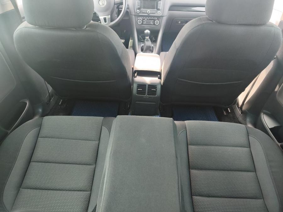 Blue Volkswagen Golf 2011 in Tallinn, with an engine capacity of 2.00 L and mileage of 313 thousand km for 5700 €, photo 9 on AUTOMOTO.COM.LV