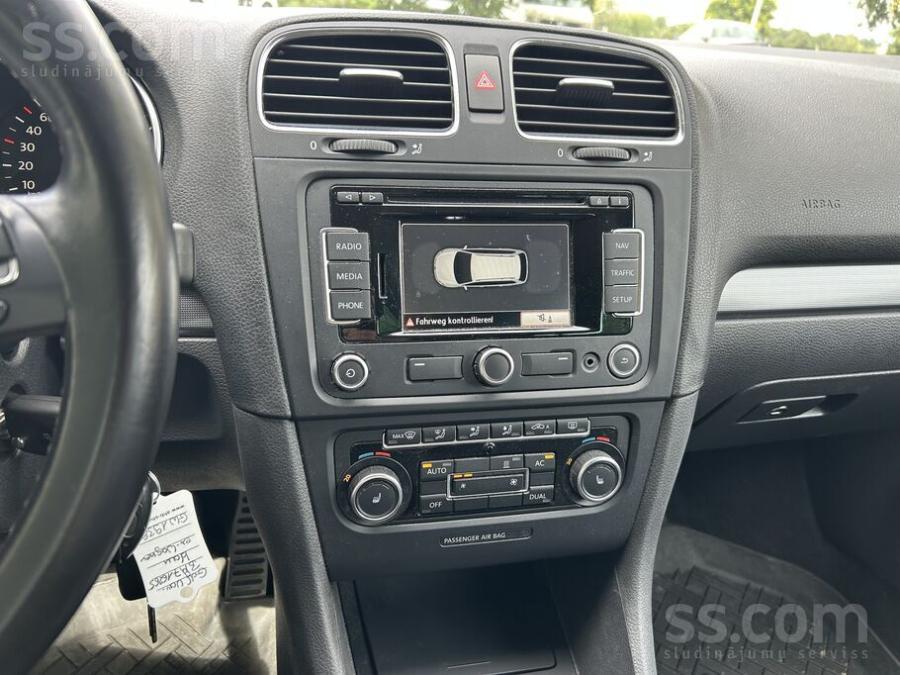 Zils Volkswagen Golf 2011 Liepāja, ar dzinēja tilpumu 1.60 L un nobraukumu 288 tūkst. km par 3950 €, foto 15 vietnē AUTOMOTO.COM.LV