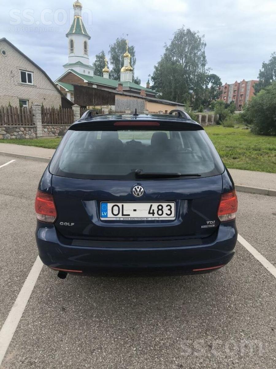 Zils Volkswagen Golf 2011 Daugavpils, ar dzinēja tilpumu 1.60 L un nobraukumu 292 tūkst. km par 3600 €, foto 5 vietnē AUTOMOTO.COM.LV