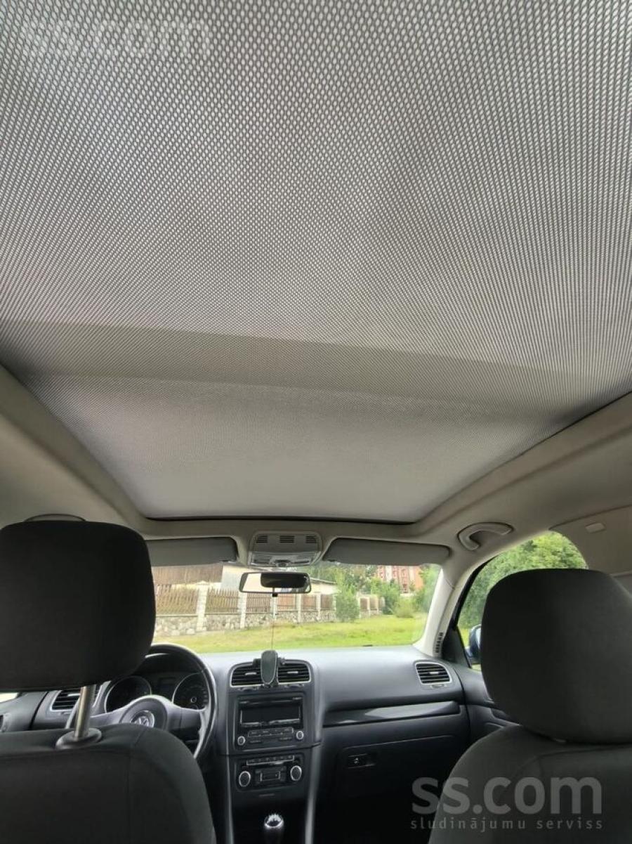Zils Volkswagen Golf 2011 Daugavpils, ar dzinēja tilpumu 1.60 L un nobraukumu 292 tūkst. km par 3600 €, foto 10 vietnē AUTOMOTO.COM.LV