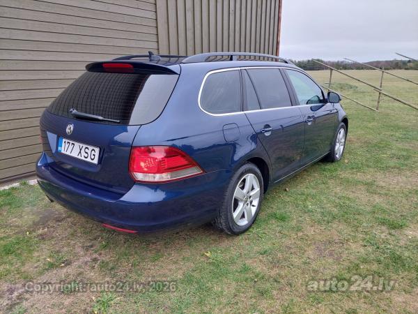 Zils Volkswagen Golf 2012 Tallina, ar dzinēja tilpumu 2.00 L un nobraukumu 267 tūkst. km par 5000 €, foto 2 vietnē AUTOMOTO.COM.LV