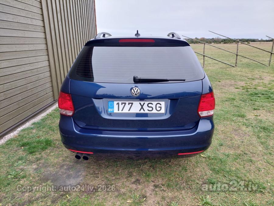 Zils Volkswagen Golf 2012 Tallina, ar dzinēja tilpumu 2.00 L un nobraukumu 267 tūkst. km par 5000 €, foto 9 vietnē AUTOMOTO.COM.LV