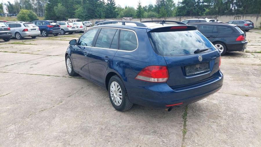 Zils Volkswagen Golf 2012 Utena, ar dzinēja tilpumu 1.60 L un nobraukumu 296 tūkst. km par 3450 €, foto 3 vietnē AUTOMOTO.COM.LV