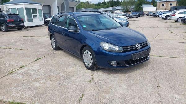 Blue Volkswagen Golf 2012 in Utena, with an engine capacity of 1.60 L and mileage of 296 thousand km for 3450 €, photo 4 on AUTOMOTO.COM.LV