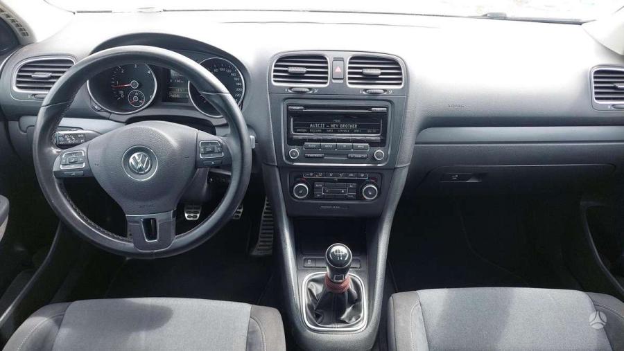 Zils Volkswagen Golf 2012 Utena, ar dzinēja tilpumu 1.60 L un nobraukumu 296 tūkst. km par 3450 €, foto 13 vietnē AUTOMOTO.COM.LV