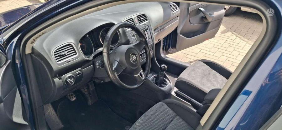 Blue Volkswagen Golf 2012 in Pasvalys, with an engine capacity of 1.60 L and mileage of 204 thousand km for 2950 €, photo 10 on AUTOMOTO.COM.LV