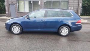 Blue Volkswagen Golf 2012 in Utena, with an engine capacity of 1.60 L and mileage of 296 thousand km for 3450 €, photo 4 on AUTOMOTO.COM.LV