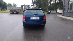 Blue Volkswagen Golf 2012 in Utena, with an engine capacity of 1.60 L and mileage of 296 thousand km for 3450 €, photo 8 on AUTOMOTO.COM.LV
