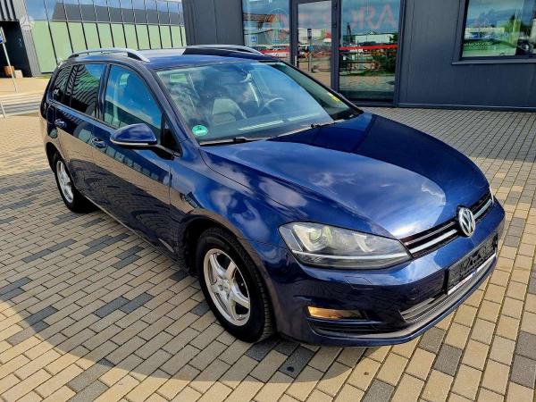 Zils Volkswagen Golf 2013 Šauļi, ar dzinēja tilpumu 1.97 L un nobraukumu 290 tūkst. km par 6400 €, foto 4 vietnē AUTOMOTO.COM.LV