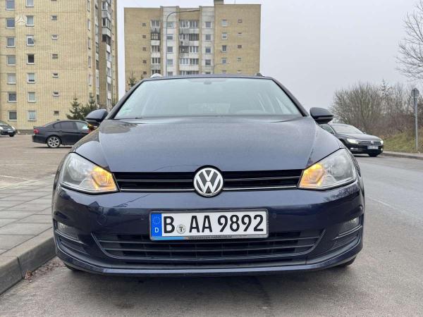 Blue Volkswagen Golf 2013 in Vilnius, with an engine capacity of 1.60 L and mileage of 238 thousand km for 6390 €, photo 2 on AUTOMOTO.COM.LV