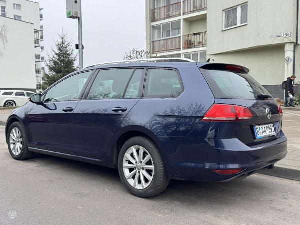 Blue Volkswagen Golf 2013 in Vilnius, with an engine capacity of 1.60 L and mileage of 238 thousand km for 6390 €, photo 6 on AUTOMOTO.COM.LV