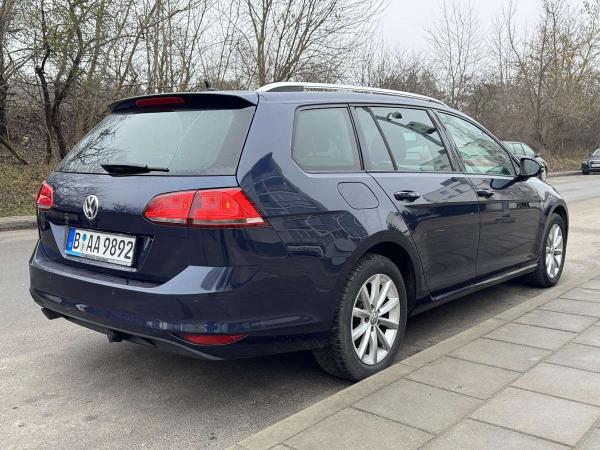 Blue Volkswagen Golf 2013 in Vilnius, with an engine capacity of 1.60 L and mileage of 238 thousand km for 6390 €, photo 4 on AUTOMOTO.COM.LV