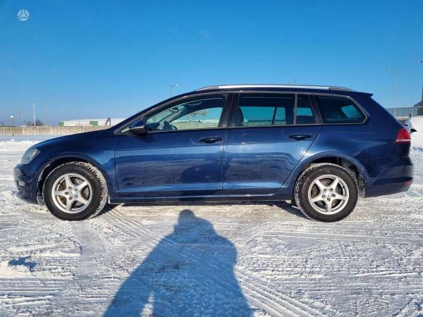 Blue Volkswagen Golf 2013 in Siauliai, with an engine capacity of 1.97 L and mileage of 290 thousand km for 6400 €, photo 3 on AUTOMOTO.COM.LV