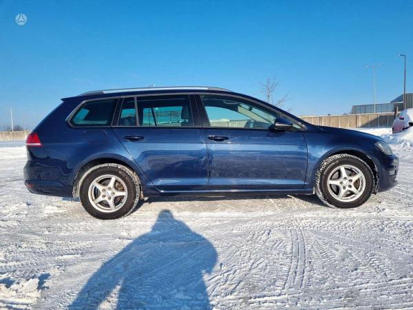 Blue Volkswagen Golf 2013 in Siauliai, with an engine capacity of 1.97 L and mileage of 290 thousand km for 6400 €, photo 9 on AUTOMOTO.COM.LV