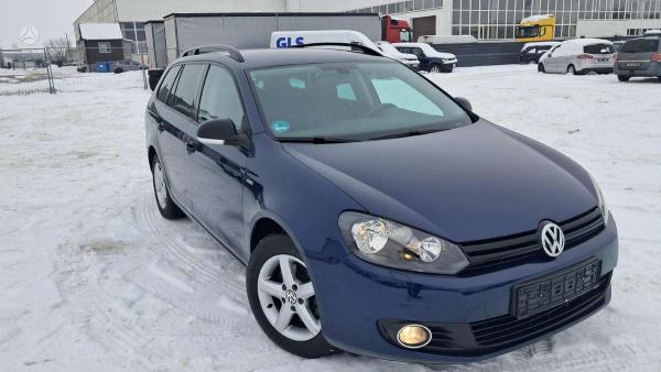 Zils Volkswagen Golf 2013 Marijampole, ar dzinēja tilpumu 1.60 L un nobraukumu 300 tūkst. km par 3499 €, foto 1 vietnē AUTOMOTO.COM.LV