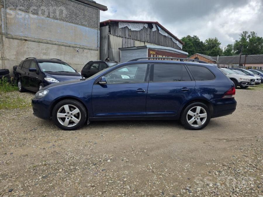 Blue Volkswagen Golf 2013 in Rezekne, with an engine capacity of 1.60 L and mileage of 0 thousand km for 3350 €, photo 1 on AUTOMOTO.COM.LV