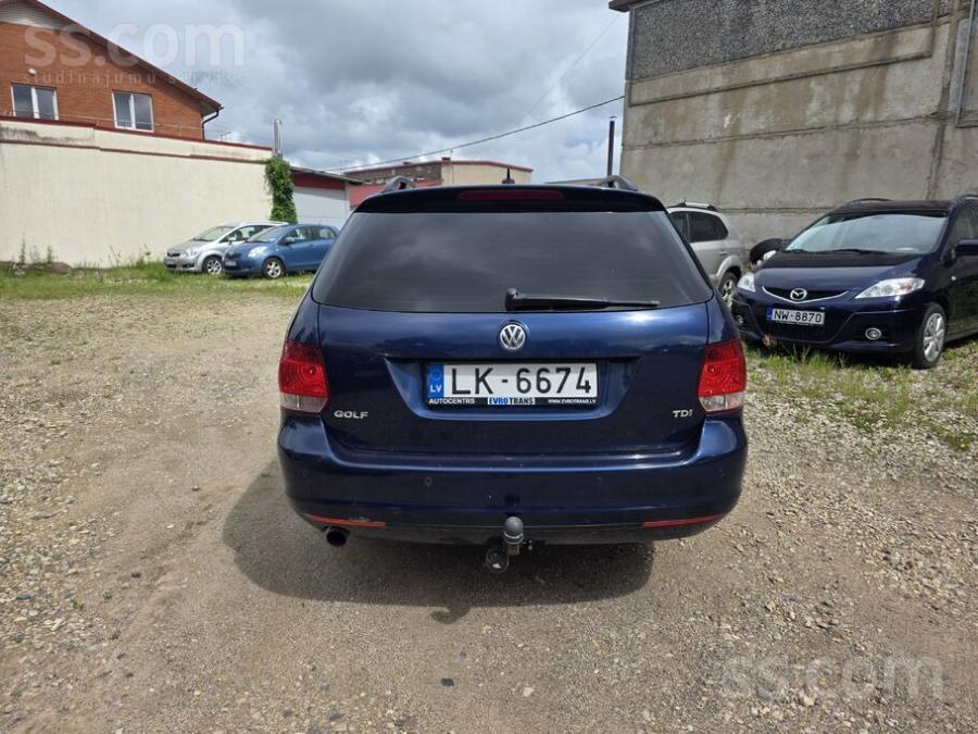 Blue Volkswagen Golf 2013 in Rezekne, with an engine capacity of 1.60 L and mileage of 0 thousand km for 3350 €, photo 9 on AUTOMOTO.COM.LV