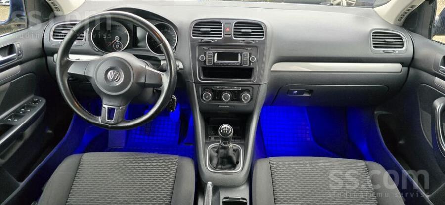 Blue Volkswagen Golf 2013 in Rezekne, with an engine capacity of 1.60 L and mileage of 0 thousand km for 3350 €, photo 13 on AUTOMOTO.COM.LV