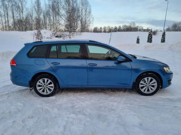 Zils Volkswagen Golf 2013 Jēkabpils, ar dzinēja tilpumu 1.40 L un nobraukumu 181 tūkst. km par 5950 €, foto 5 vietnē AUTOMOTO.COM.LV