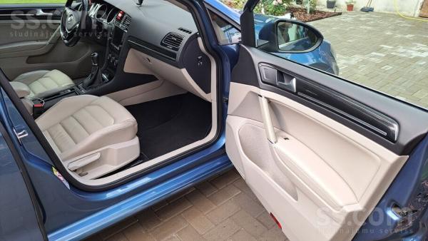 Zils Volkswagen Golf 2013 Jūrmala, ar dzinēja tilpumu 1.40 L un nobraukumu 207 tūkst. km par 8000 €, foto 6 vietnē AUTOMOTO.COM.LV