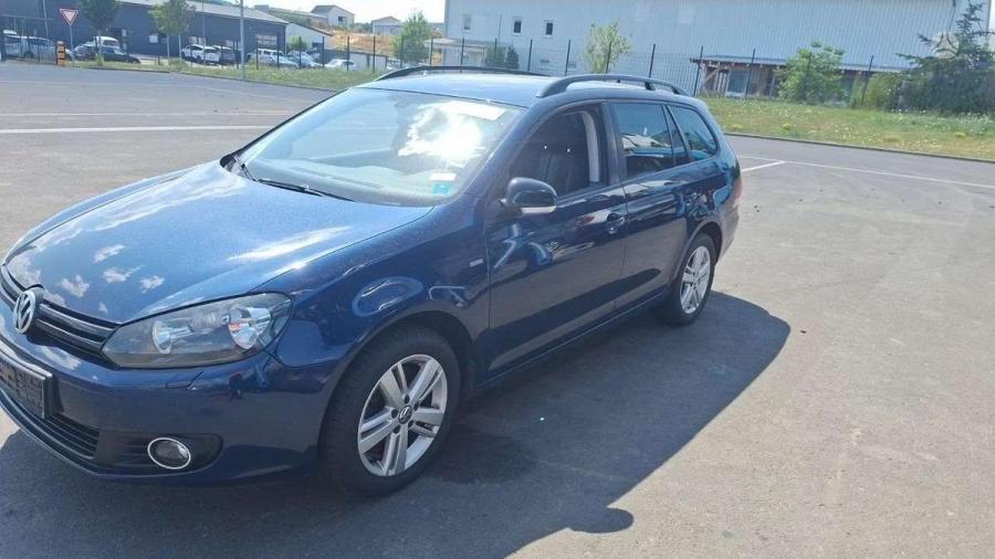 Zils Volkswagen Golf 2013 Kauņa, ar dzinēja tilpumu 2.00 L un nobraukumu 240 tūkst. km par 4999 €, foto 4 vietnē AUTOMOTO.COM.LV