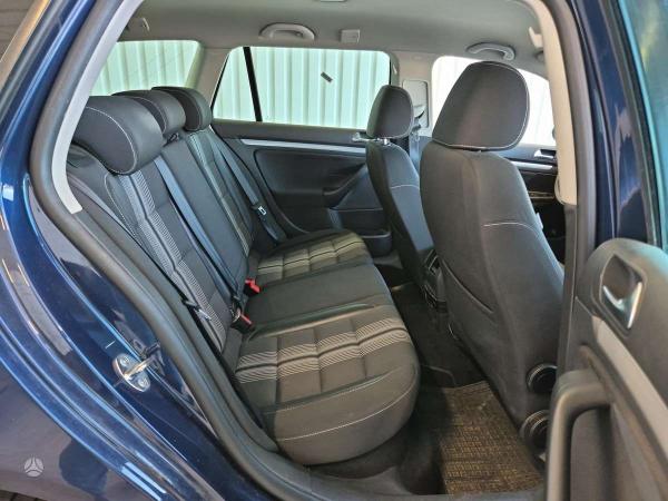 Zils Volkswagen Golf 2013 Kauņa, ar dzinēja tilpumu 2.00 L un nobraukumu 240 tūkst. km par 4999 €, foto 4 vietnē AUTOMOTO.COM.LV