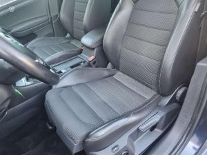 Zils Volkswagen Golf 2013 Šauļi, ar dzinēja tilpumu 1.97 L un nobraukumu 290 tūkst. km par 6600 €, foto 17 vietnē AUTOMOTO.COM.LV