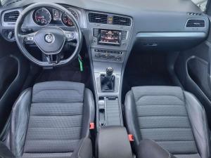 Zils Volkswagen Golf 2013 Šauļi, ar dzinēja tilpumu 1.97 L un nobraukumu 290 tūkst. km par 6600 €, foto 21 vietnē AUTOMOTO.COM.LV