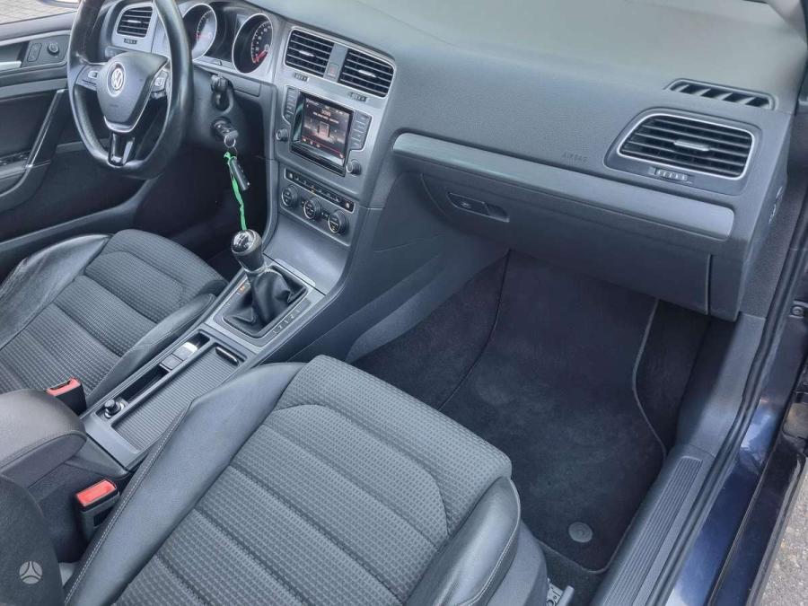 Zils Volkswagen Golf 2013 Šauļi, ar dzinēja tilpumu 1.97 L un nobraukumu 290 tūkst. km par 6600 €, foto 26 vietnē AUTOMOTO.COM.LV