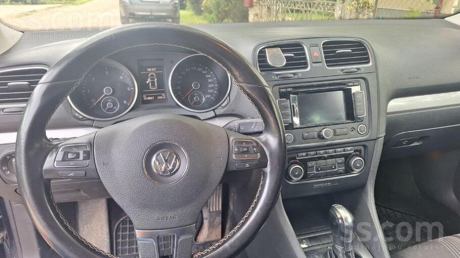 Blue Volkswagen Golf 2013 in Riga, with an engine capacity of 1.60 L and mileage of 354 thousand km for 3000 €, photo 3 on AUTOMOTO.COM.LV