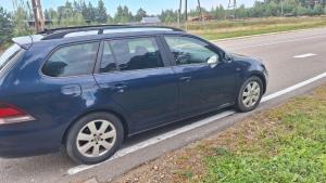 Blue Volkswagen Golf 2013 in Riga, with an engine capacity of 1.60 L and mileage of 355 thousand km for 4200 €, photo 6 on AUTOMOTO.COM.LV