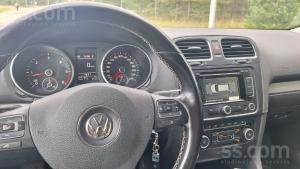 Blue Volkswagen Golf 2013 in Riga, with an engine capacity of 1.60 L and mileage of 355 thousand km for 4200 €, photo 7 on AUTOMOTO.COM.LV