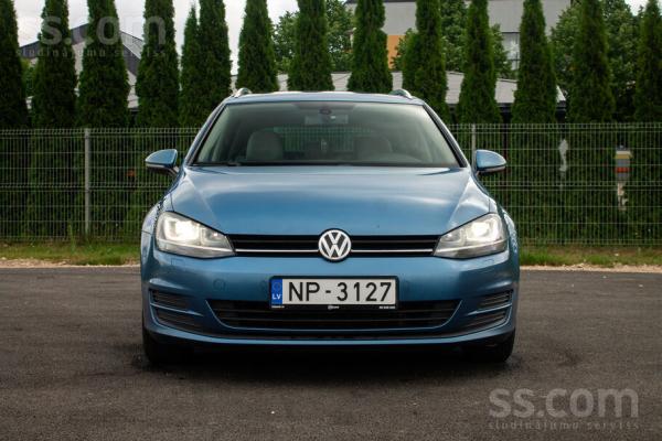 Zils Volkswagen Golf 2013 Jelgava, ar dzinēja tilpumu 1.60 L un nobraukumu 307 tūkst. km par 4300 €, foto 3 vietnē AUTOMOTO.COM.LV