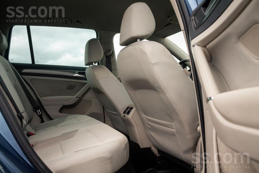 Zils Volkswagen Golf 2013 Jelgava, ar dzinēja tilpumu 1.60 L un nobraukumu 307 tūkst. km par 4300 €, foto 9 vietnē AUTOMOTO.COM.LV