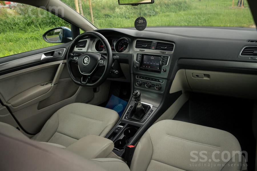 Zils Volkswagen Golf 2013 Jelgava, ar dzinēja tilpumu 1.60 L un nobraukumu 307 tūkst. km par 4300 €, foto 11 vietnē AUTOMOTO.COM.LV