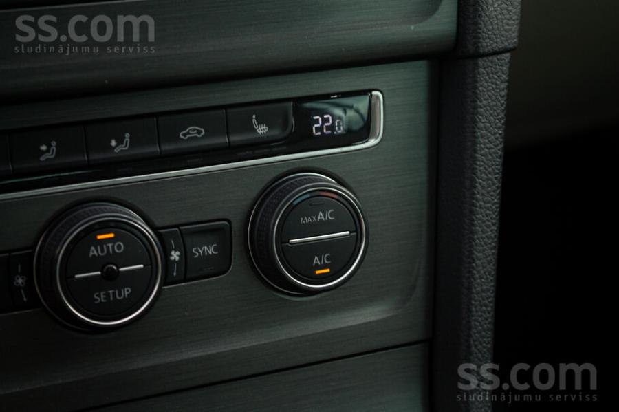 Zils Volkswagen Golf 2013 Jelgava, ar dzinēja tilpumu 1.60 L un nobraukumu 307 tūkst. km par 4300 €, foto 17 vietnē AUTOMOTO.COM.LV