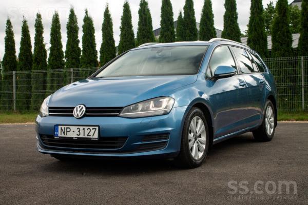 Volkswagen Golf 2013 in Jelgava on AUTOMOTO.COM.LV Blue Volkswagen Golf 2013 in Jelgava, with an engine capacity of 1.60 L and mileage of 307 thousand km for 4300 €, photo 4 on AUTOMOTO.COM.LV