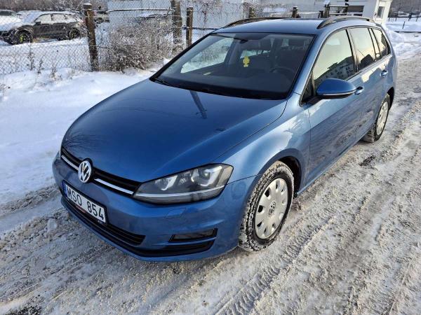 Blue Volkswagen Golf 2014 in Kaunas, with an engine capacity of 1.60 L and mileage of 220 thousand km for 7090 €, photo 3 on AUTOMOTO.COM.LV