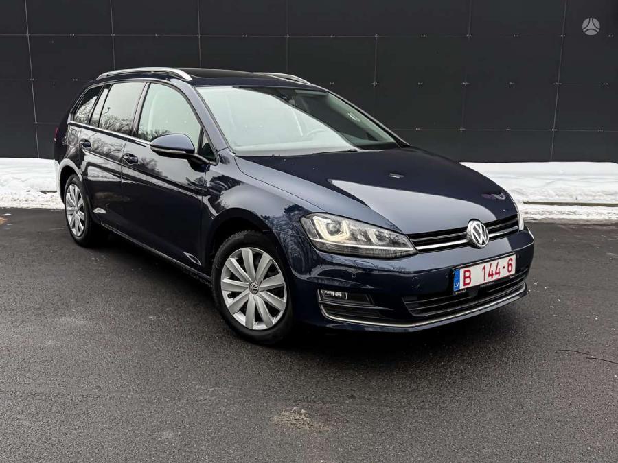Blue Volkswagen Golf 2014 in Siauliai, with an engine capacity of 1.20 L and mileage of 170 thousand km for 8800 €, photo 1 on AUTOMOTO.COM.LV