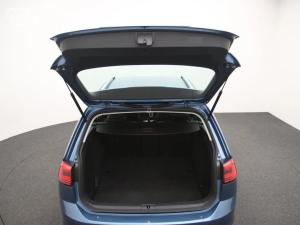 Zils Volkswagen Golf 2014 Viļņa, ar dzinēja tilpumu 1.40 L un nobraukumu 229 tūkst. km par 7599 €, foto 35 vietnē AUTOMOTO.COM.LV