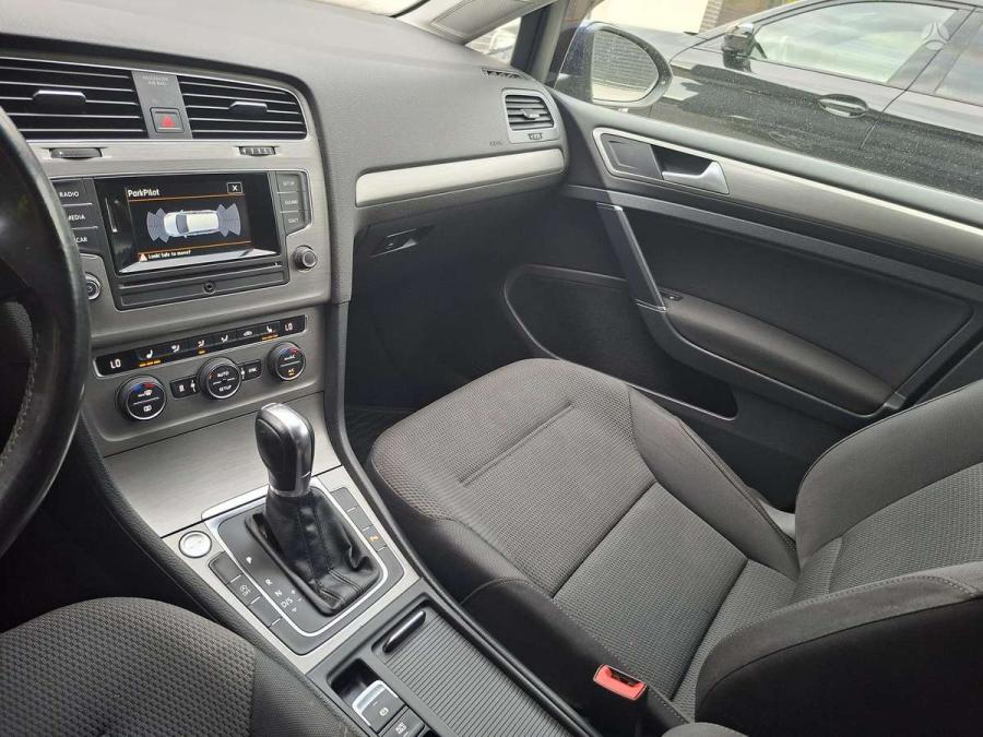 Blue Volkswagen Golf 2014 in Silute, with an engine capacity of 1.60 L and mileage of 330 thousand km for 5000 €, photo 26 on AUTOMOTO.COM.LV