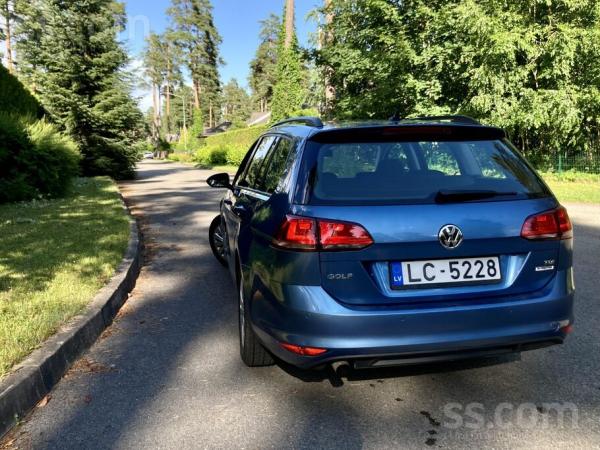 Blue Volkswagen Golf 2014 in Riga, with an engine capacity of 1.60 L and mileage of 260 thousand km for 5900 €, photo 4 on AUTOMOTO.COM.LV