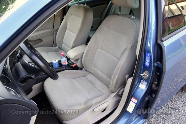 Blue Volkswagen Golf 2014 in Tartu, with an engine capacity of 1.40 L and mileage of 203 thousand km for 4990 €, photo 10 on AUTOMOTO.COM.LV