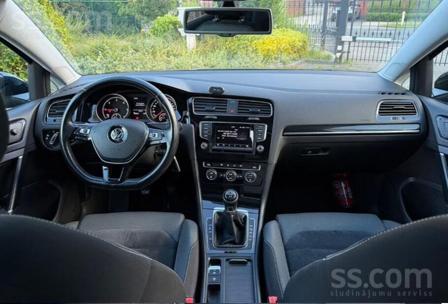 Zils Volkswagen Golf 2014 Rīga, ar dzinēja tilpumu 1.60 L un nobraukumu 256 tūkst. km par 7500 €, foto 9 vietnē AUTOMOTO.COM.LV