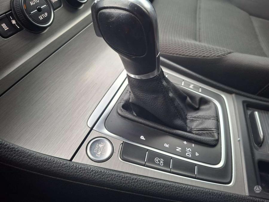 Zils Volkswagen Golf 2014 Šilutė, ar dzinēja tilpumu 1.60 L un nobraukumu 340 tūkst. km par 5000 €, foto 21 vietnē AUTOMOTO.COM.LV